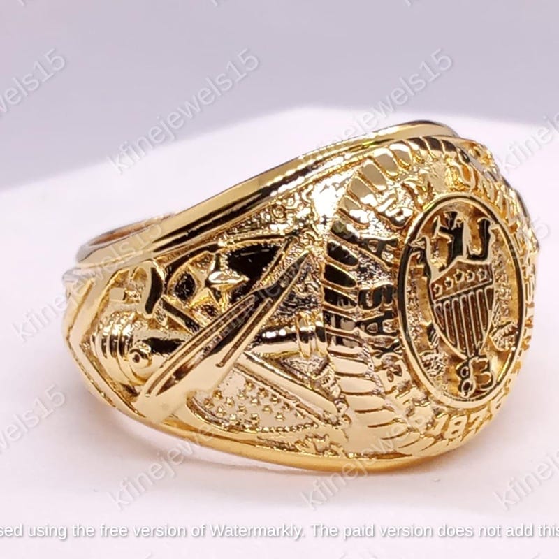 Aggie Ring - Etsy