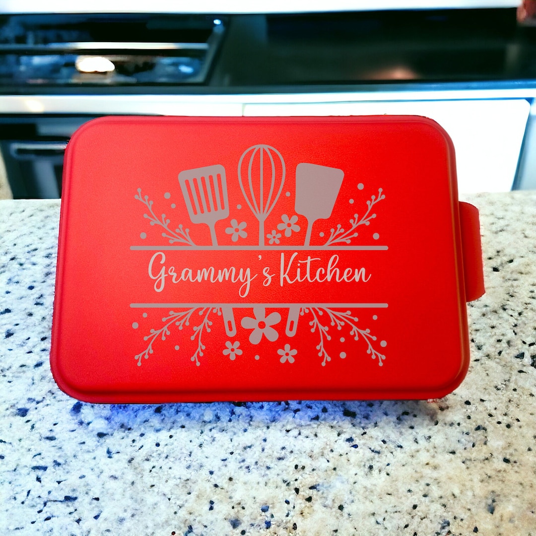 Personalized Cake Pan With Lid Engraved Cake Pan Personalized Gift for ...