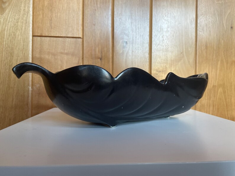 Vintage Black Shawnee Ceramic Corn Bowl - Etsy