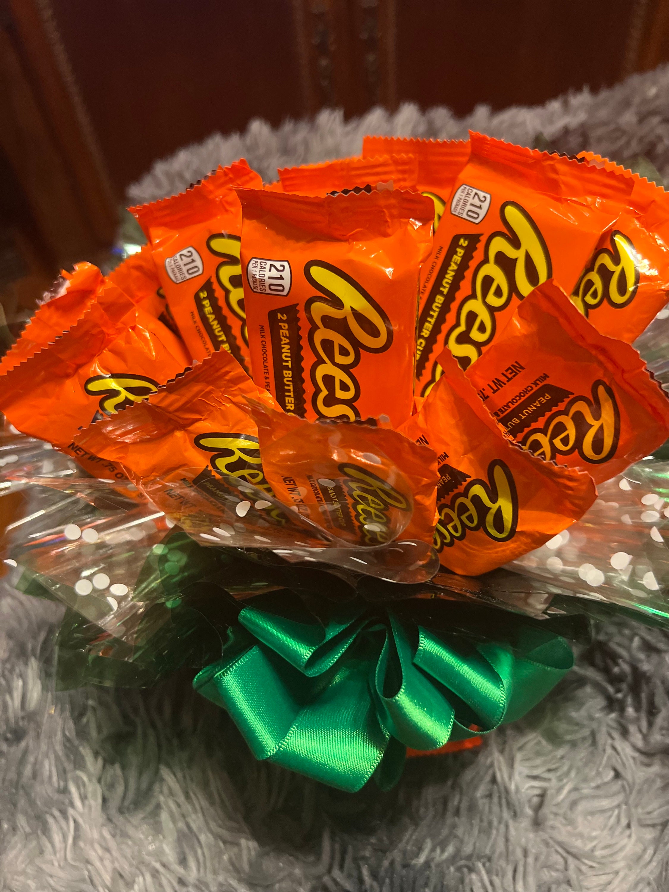 Full Size Reeses Candy Arrangement - Etsy