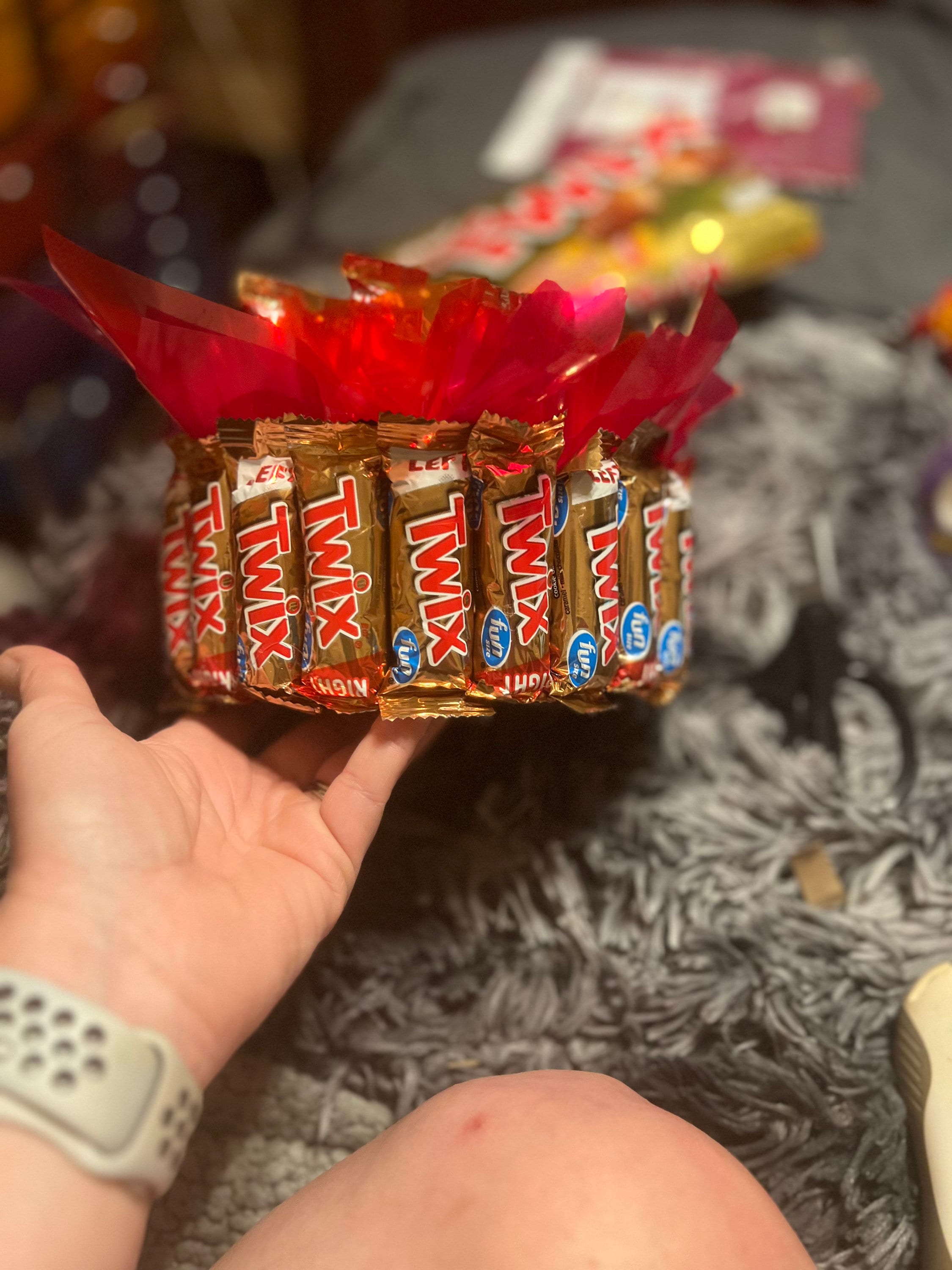 Snack Sized Twix Candy Bar Arrangement - Etsy