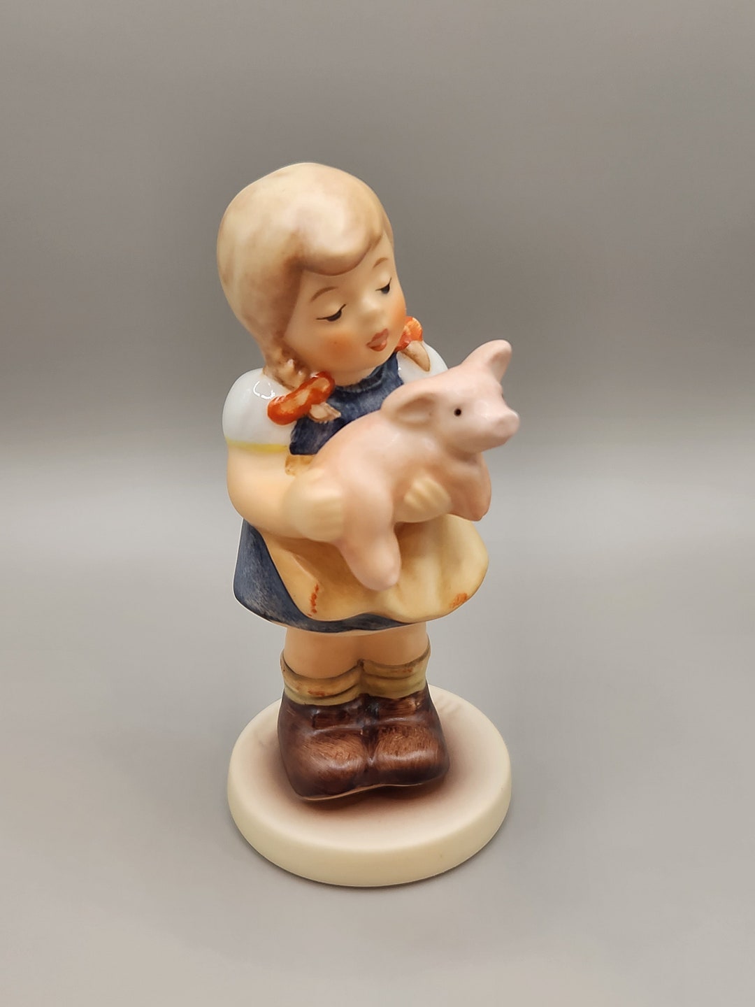 Pigtails - M.I. Hummel Club #1382 - Etsy