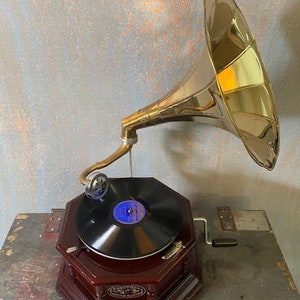 Beautiful Antique Style Gramophone, Phonograph New Working ...