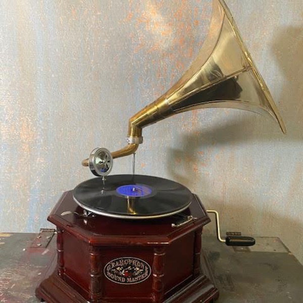 Antique Gramophone - Etsy