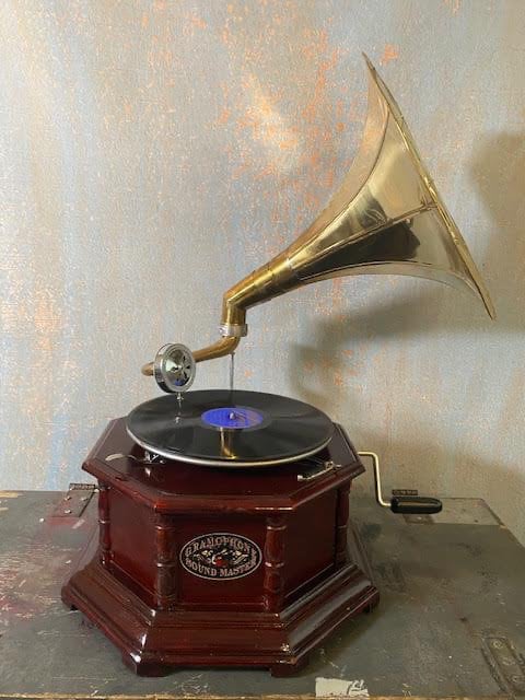 Beautiful Antique Style Gramophone, Phonograph New Working Handcrafted ...