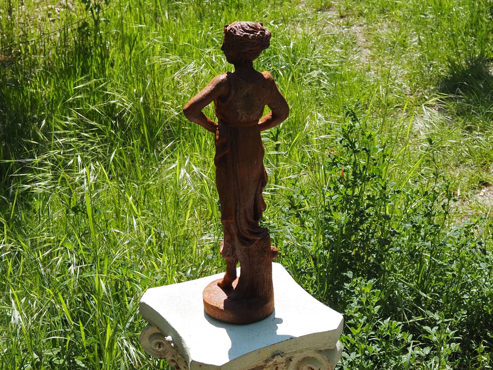 Cast Iron Greek Goddess Statue Rust Patina – Elegant Vintage Garden ...