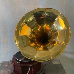Beautiful Antique Style Gramophone, Phonograph New Working ...