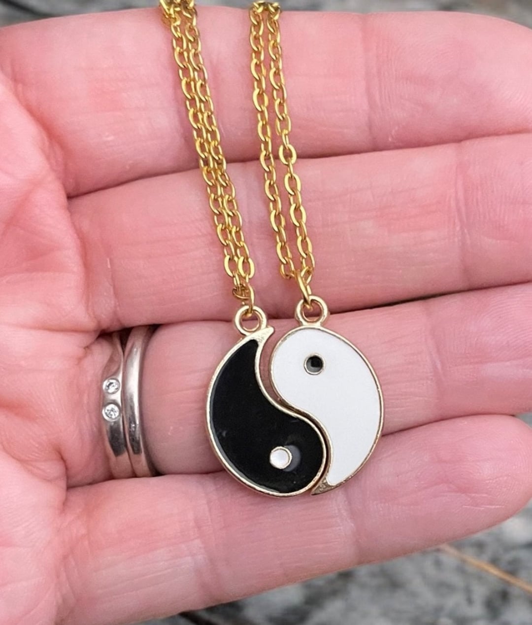 Yin Yang Friendship Necklace| Best Friends Chain| Loop Ear Plugs Anti ...