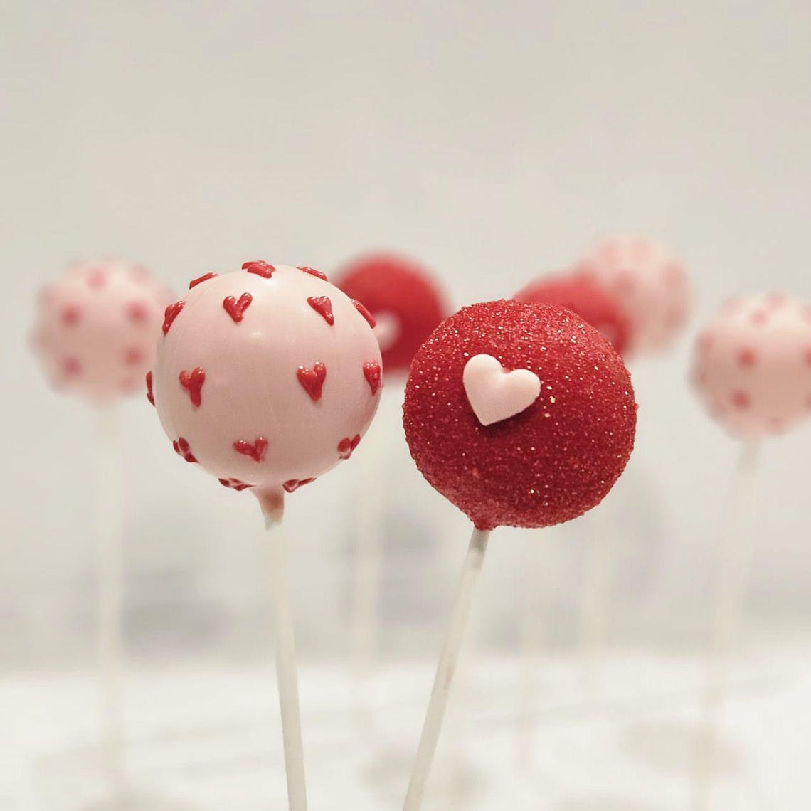 Fully Customizable Cake Pops Made to Order (price per Dozen) - Etsy