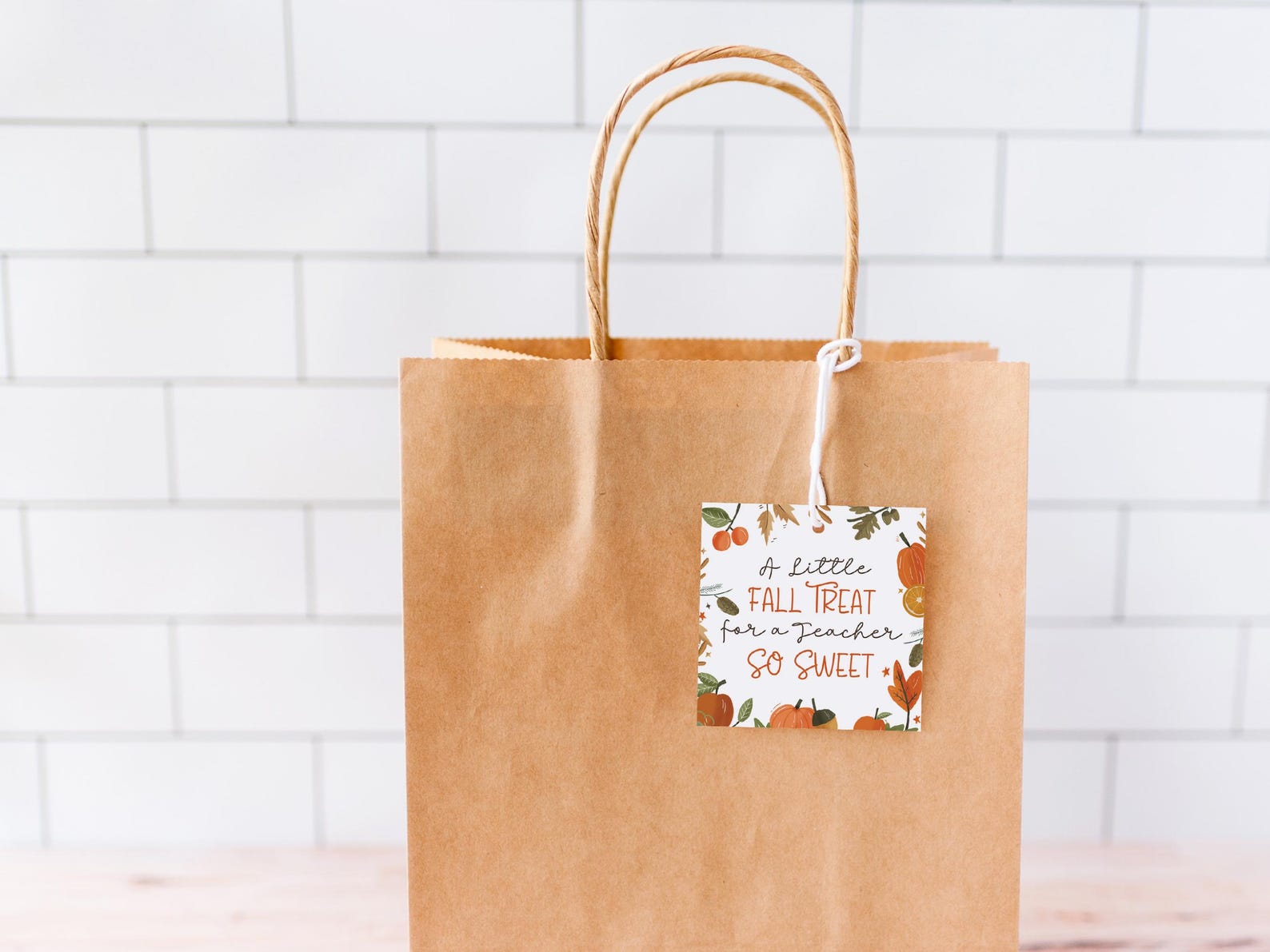 Fall Teacher Gift Tag, Autumn Treat Tag, A Fall Treat for a Teacher so ...