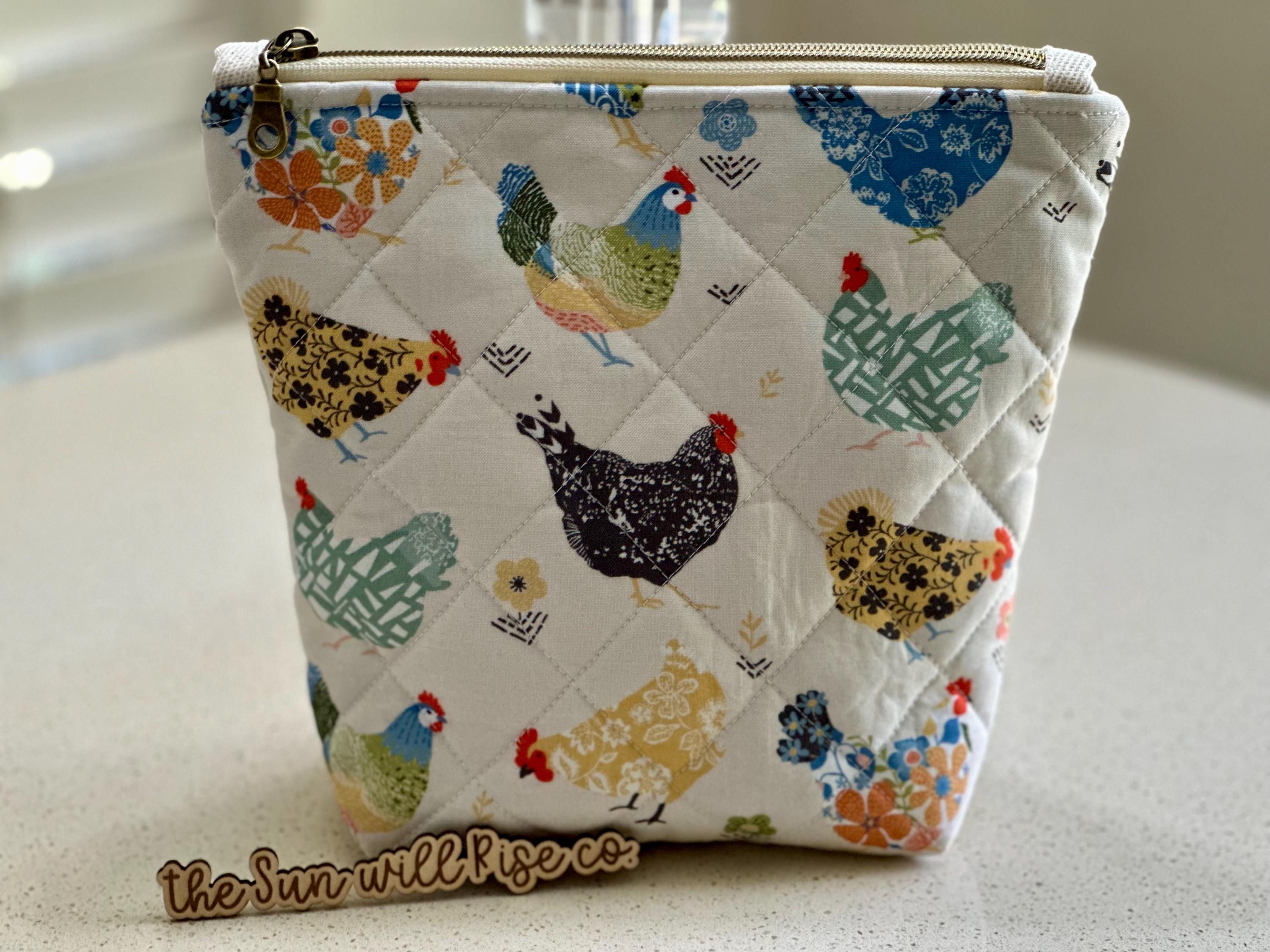 Farmhouse Hens Quilted Bag - Etsy
