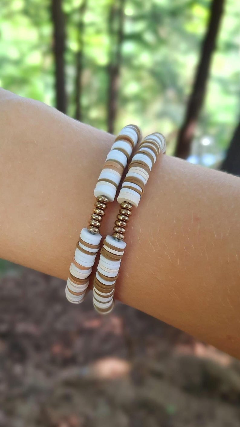 Brown Neutral Clay Bead Bracelet With Gold Disks by Chonky Kitty Studio - Etsy