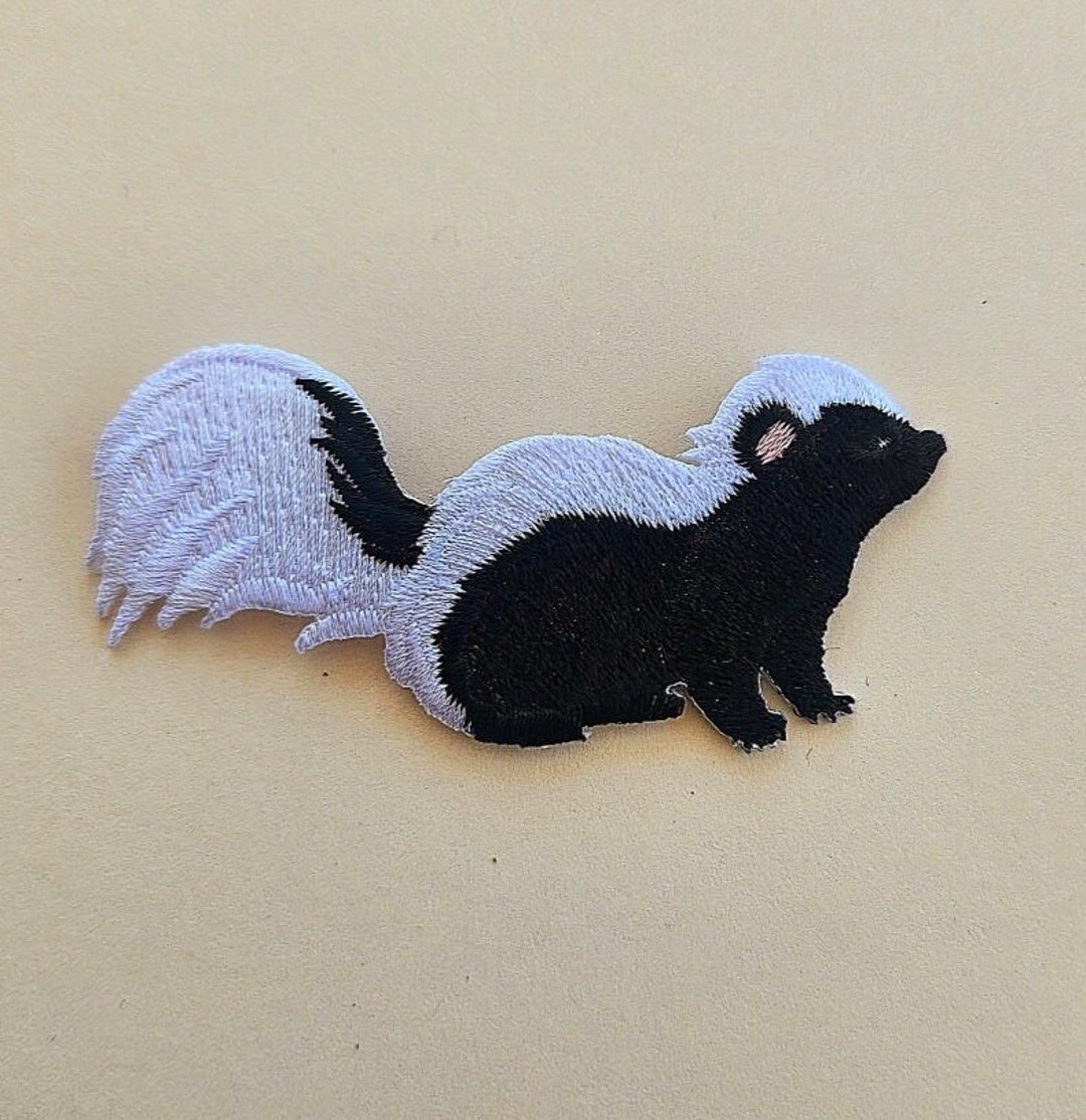 Skunk - Iron on Patch - Embroidered Patch - Applique - Etsy