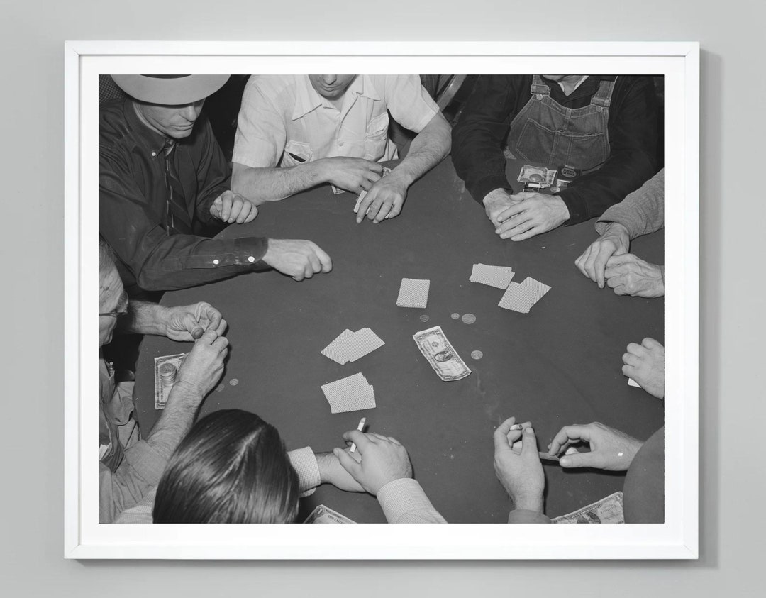 People Playing Poker Vintage Photography Print - Classic Card Game Wall ...