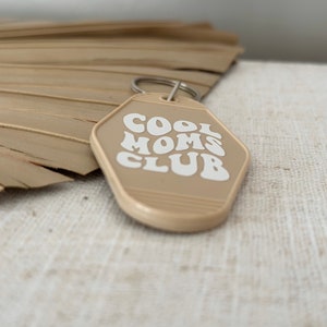 Cool Moms Club Keychain, Motel Keychain, Summer Accessory, Retro ...