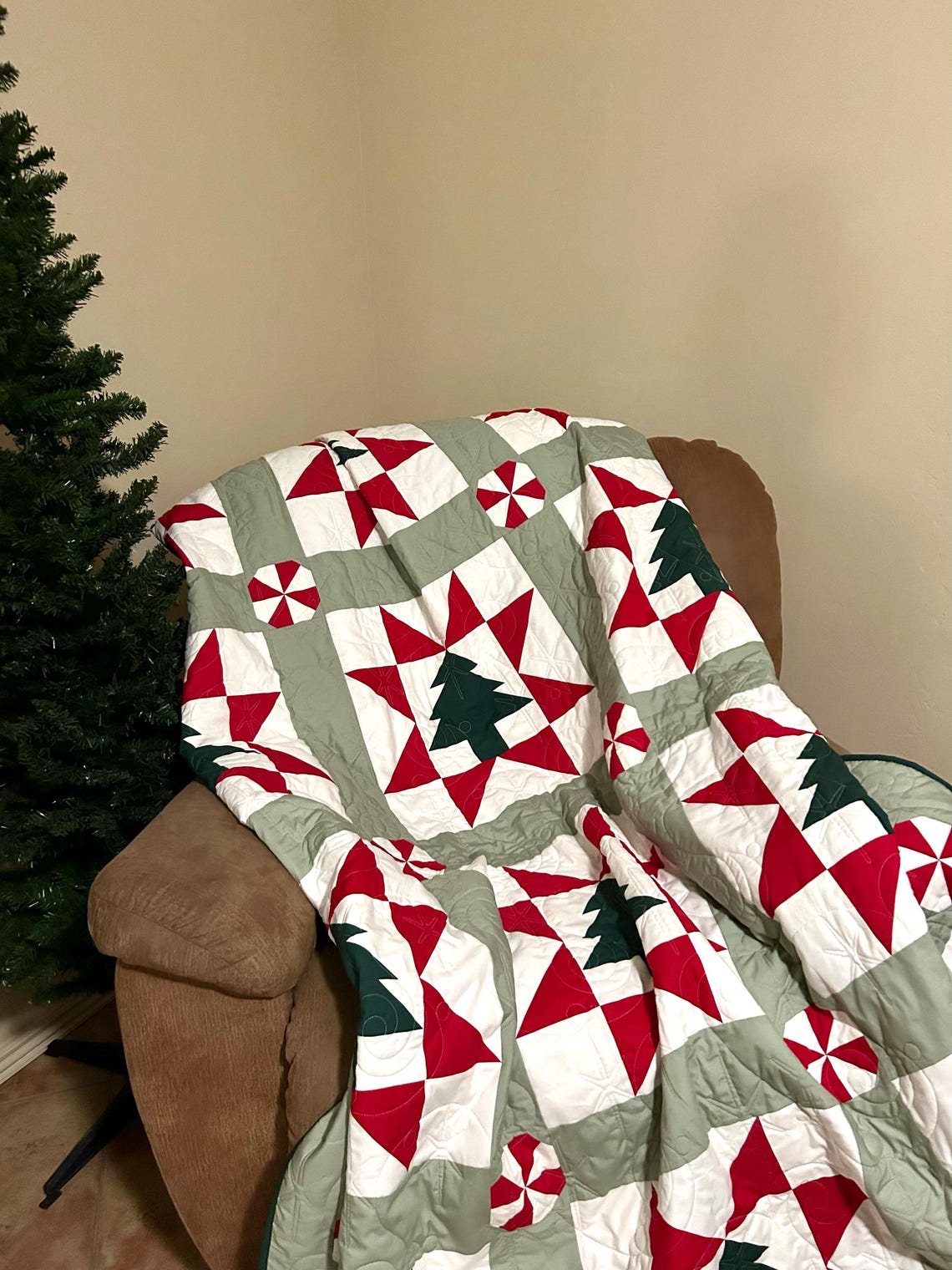 Peppermint Pinyon Quilt Pattern - Etsy