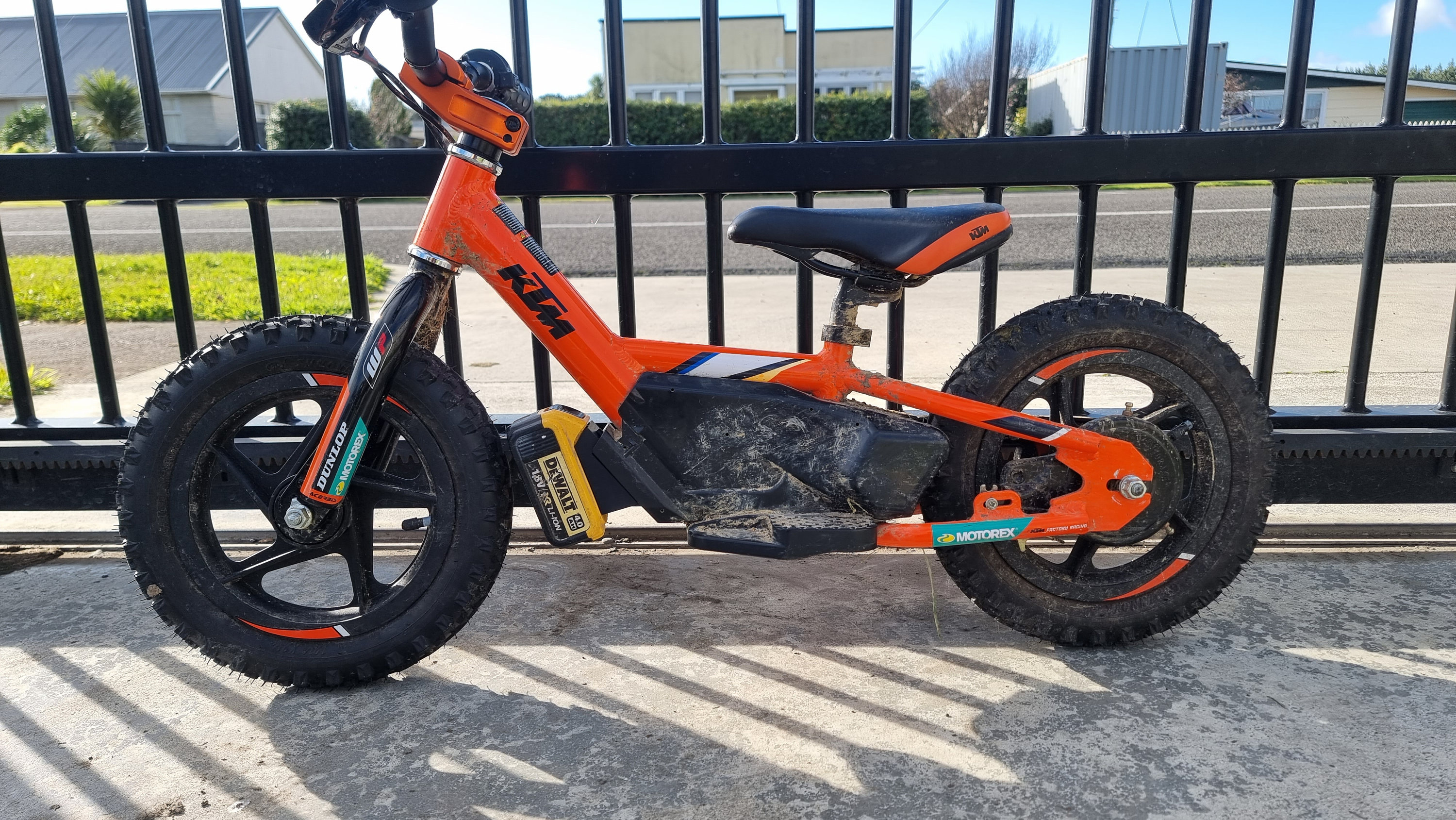 Stacyc Dewalt Battery Adapter 12 and 16 - Etsy