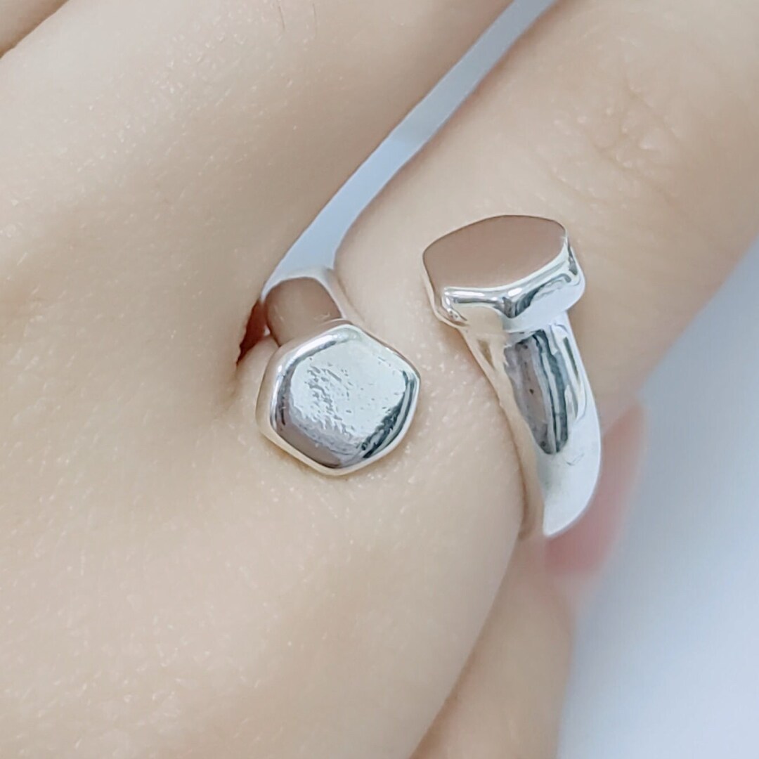 UNO De 50 Classic Unique Nail-shaped Open Spiral Design Ring - Etsy