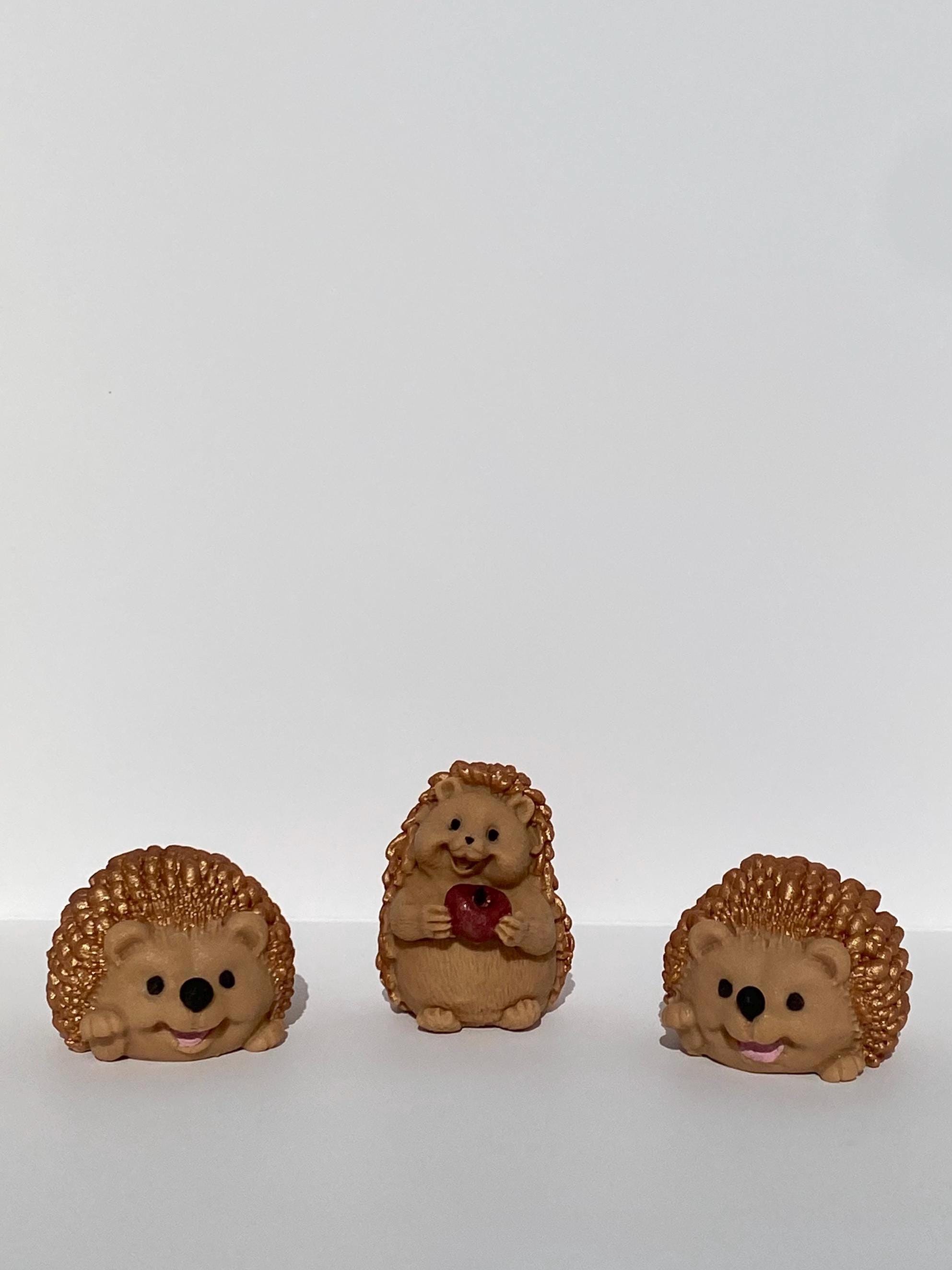 Fondant Hedgehog, Hedgehog Cake Toppers of Hedgehogs, Cute Hedgehogs ...