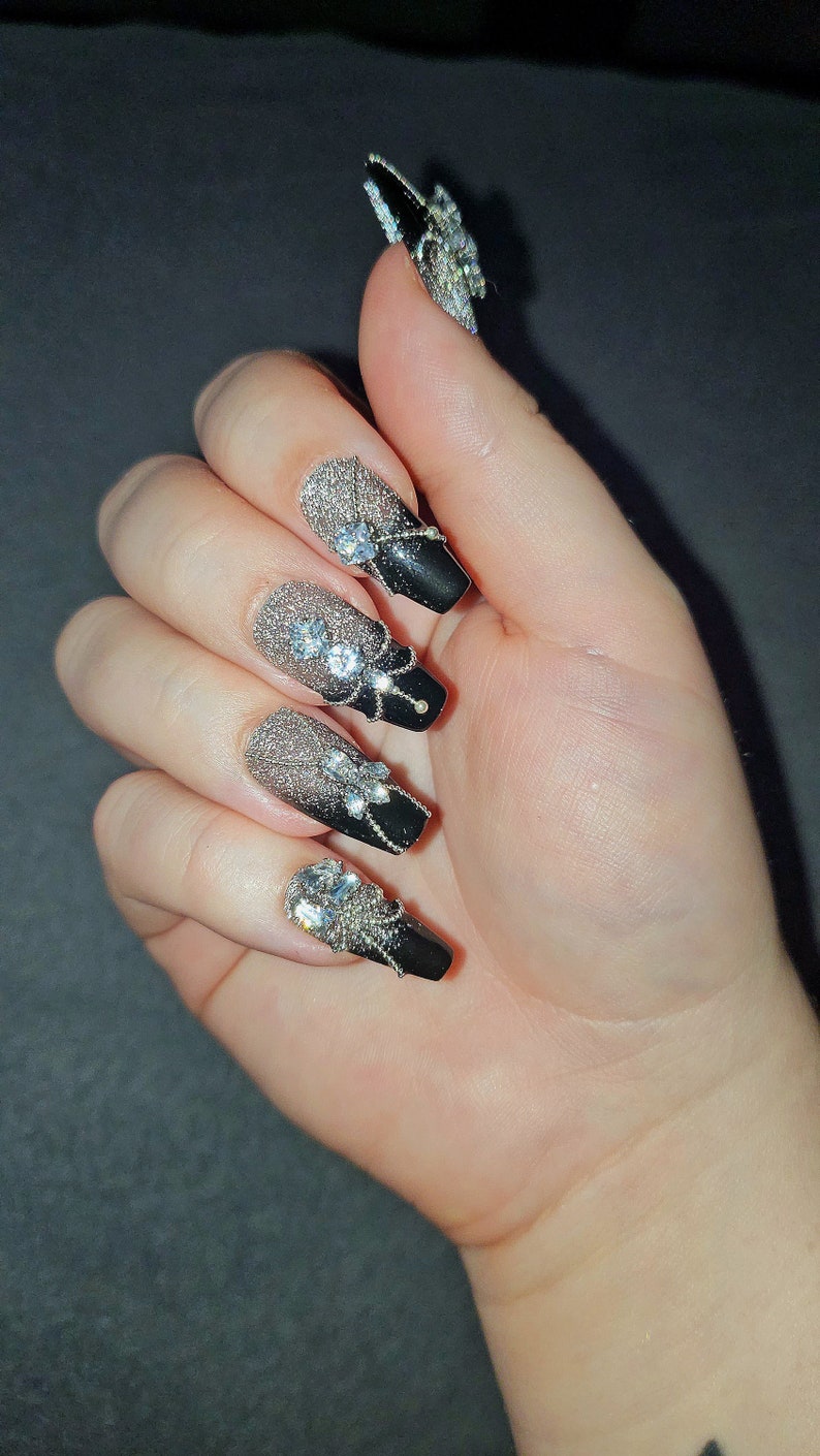 ELEGANCE // Stunning Reflective Chandelier Crystal Nails Hand-made ...