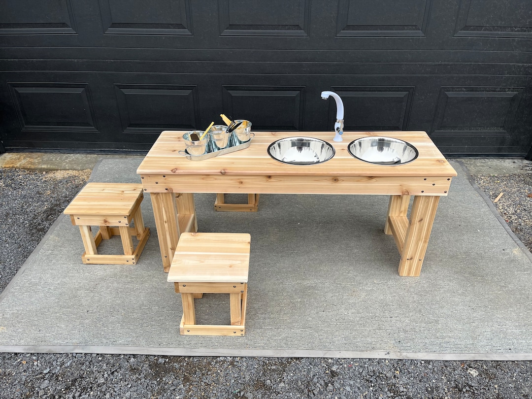 Simple Mud Kitchen With 2 Sinks and Faucet Water and Sand Play Table ...