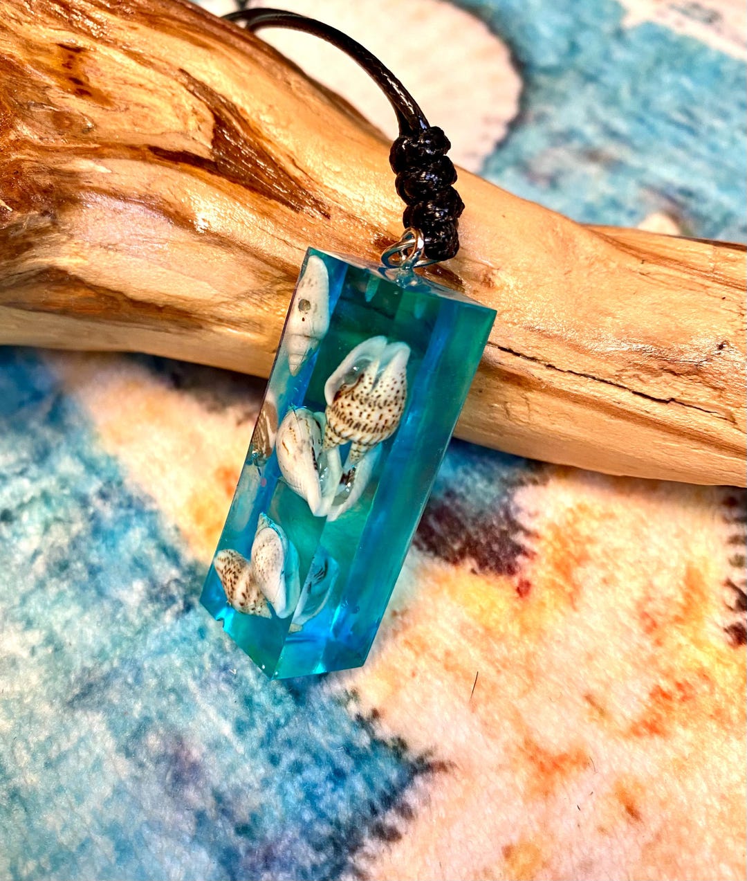 Epoxy Resin Seashell Pendant Necklace - Etsy