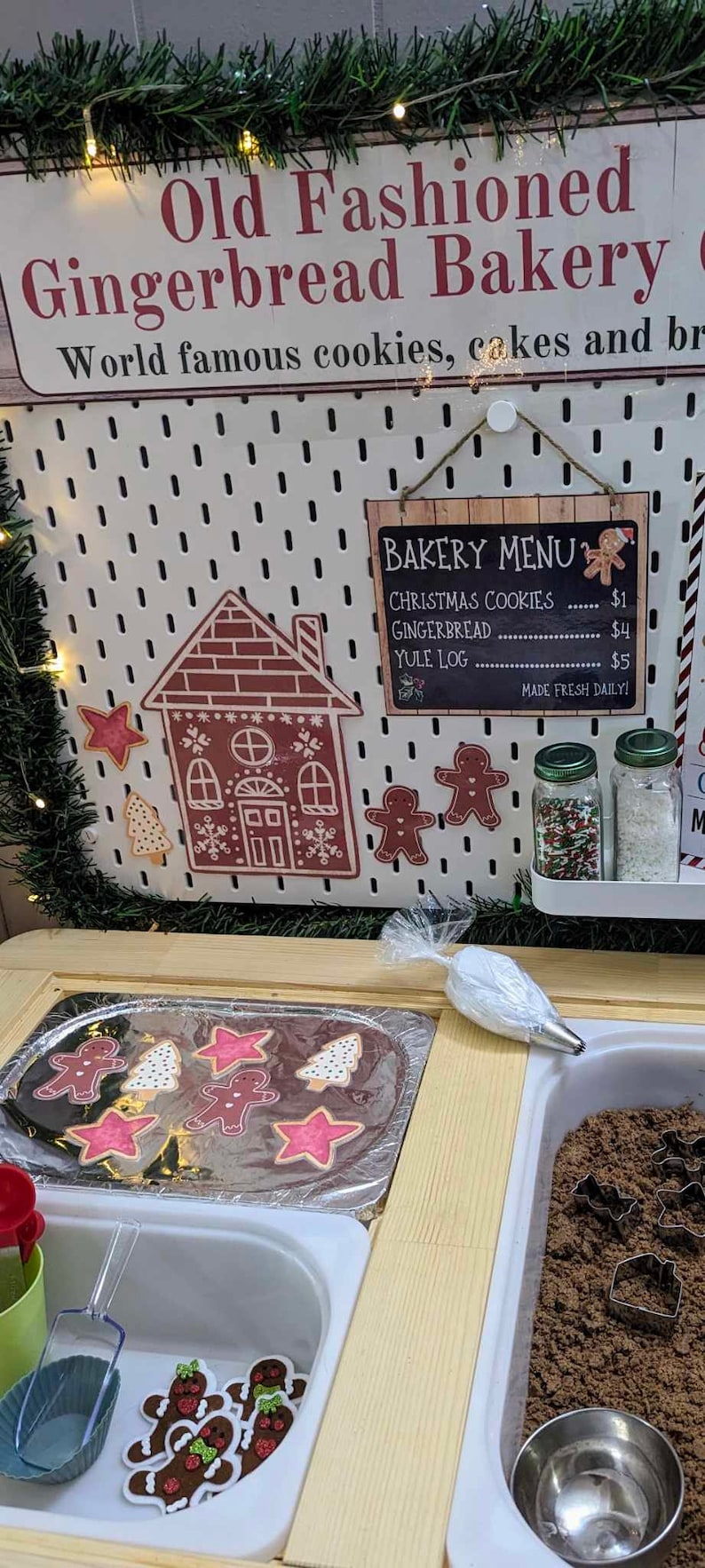 Gingerbread Bakery Sensory Bin, Christmas Theme Pretend Play Kit ...