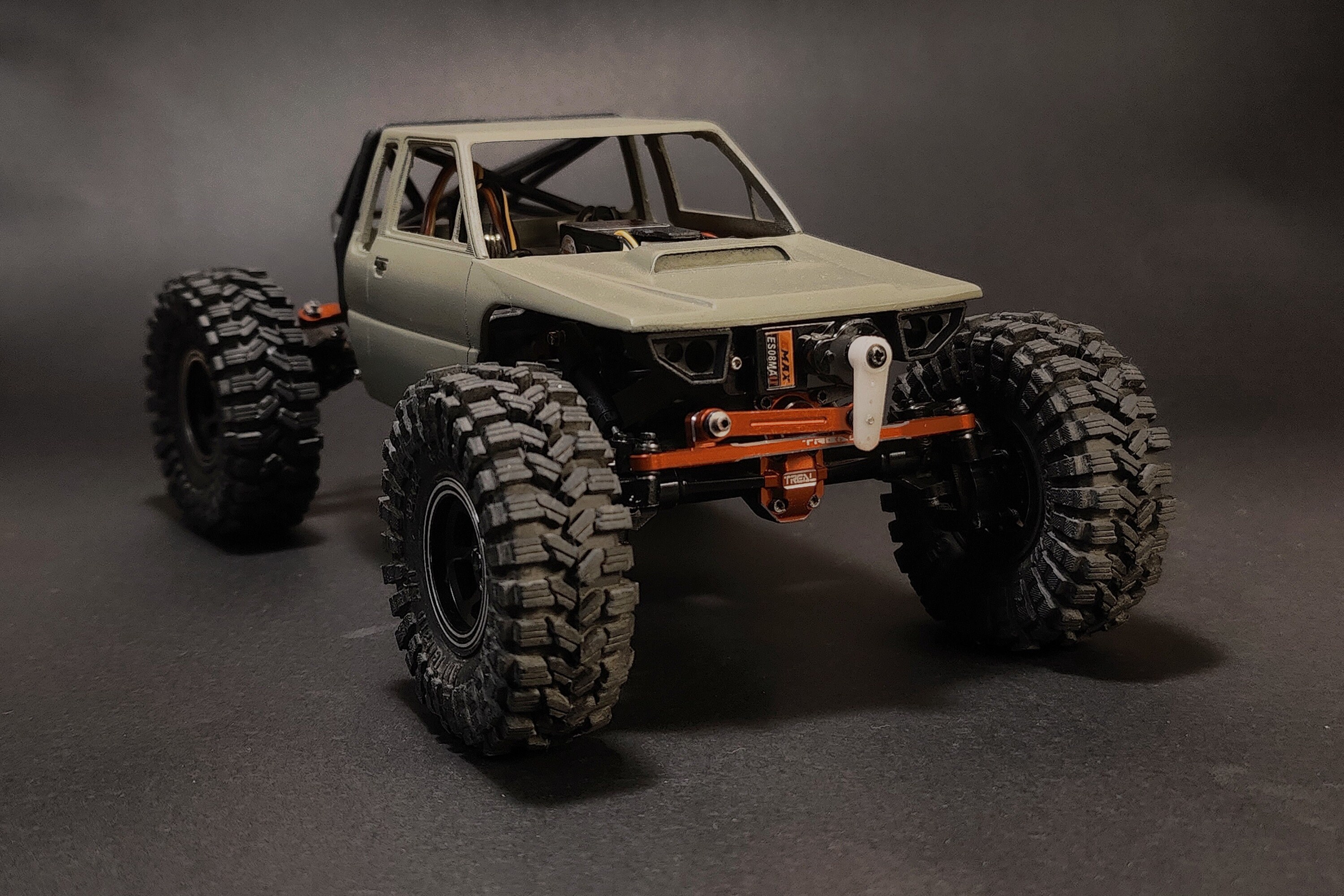 Boss Truck 1/24 RC Chassis and Body Kit AX24 Mod - Etsy