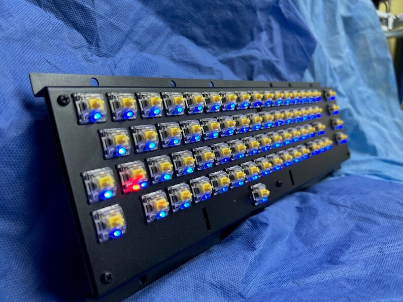 Mechboard64 LED Commodore Mechanical Keyboard - Assembled Version ...