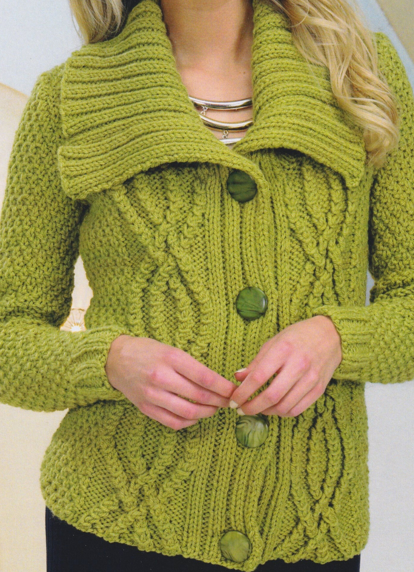 Chunky Womens Cardigan Knitting Pattern Chunky Bulky Yarn Ladies Cable ...