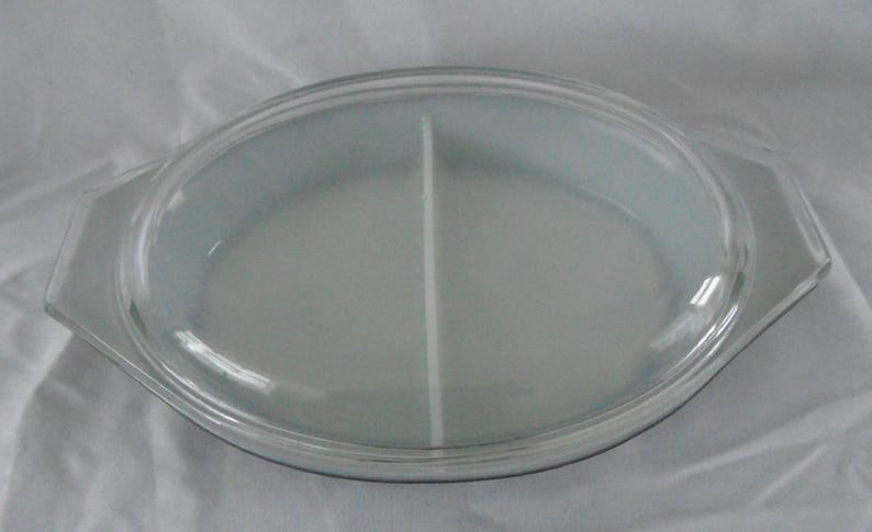 JAJ Pyrex Black and White Snowflake Vegetable Divider Dish With Lid ...