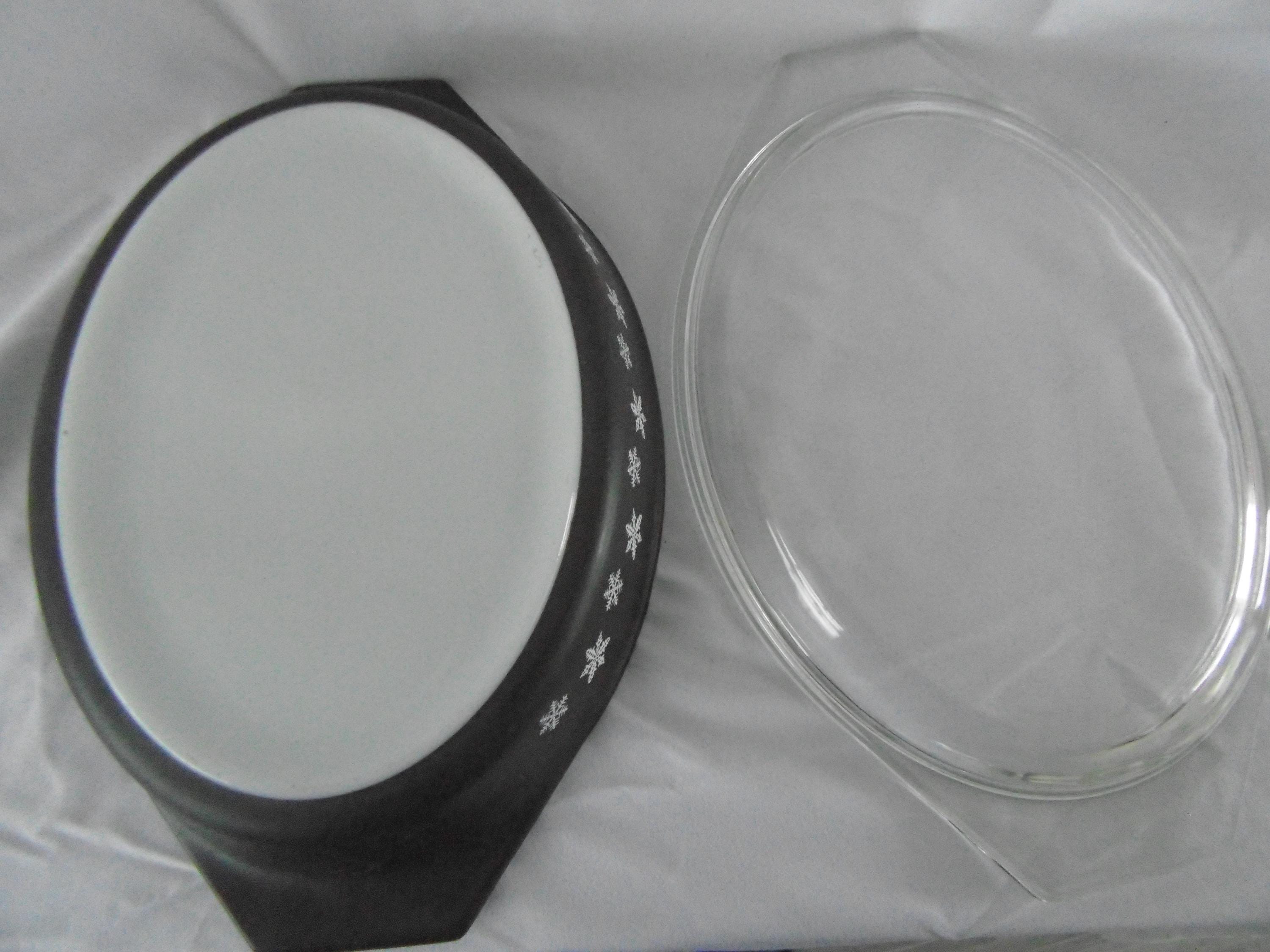 JAJ Pyrex Black and White Snowflake Vegetable Divider Dish With Lid ...