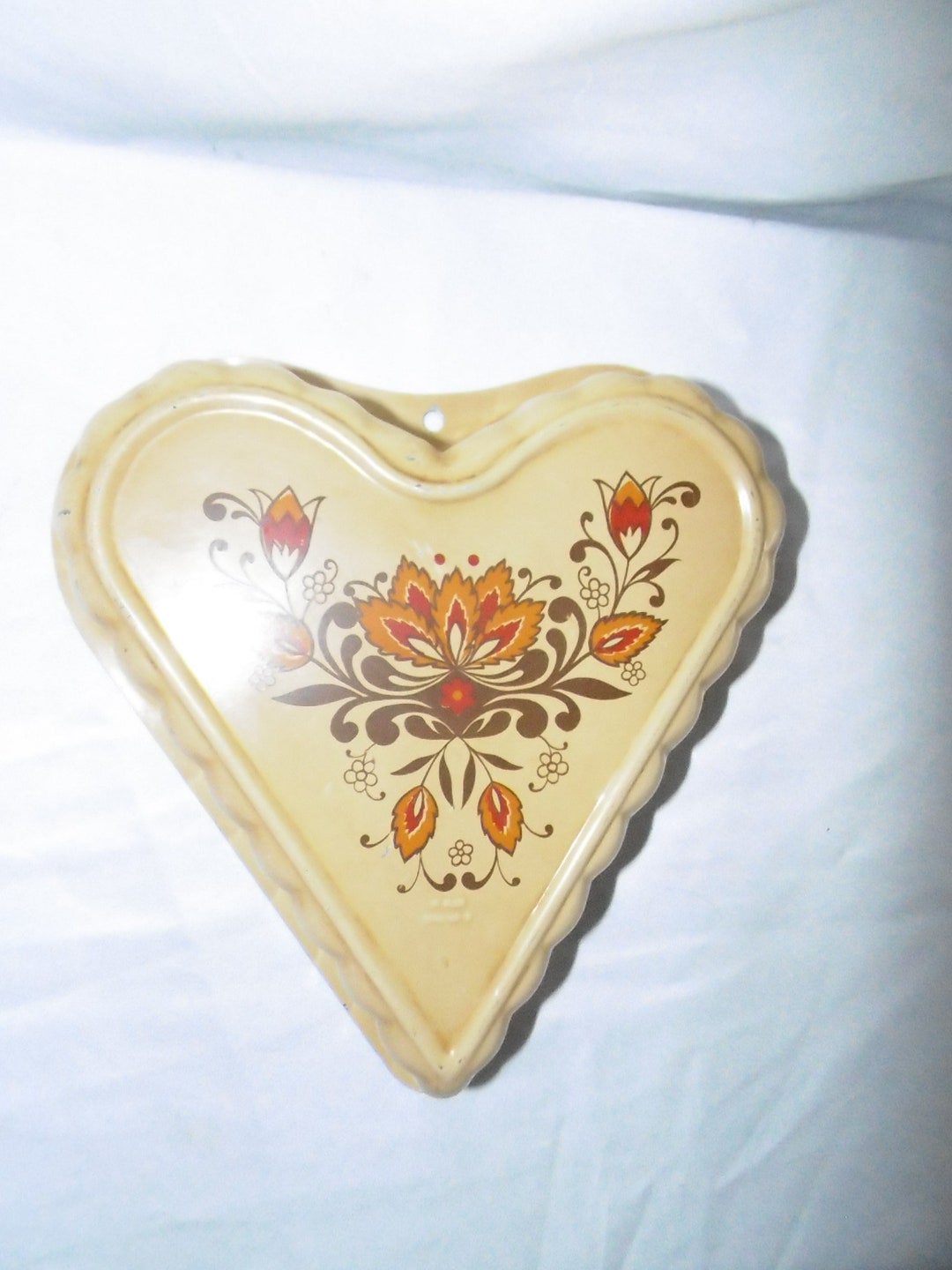 1960s Kaiser West Germany Heart Shaped Cake Tin - Etsy