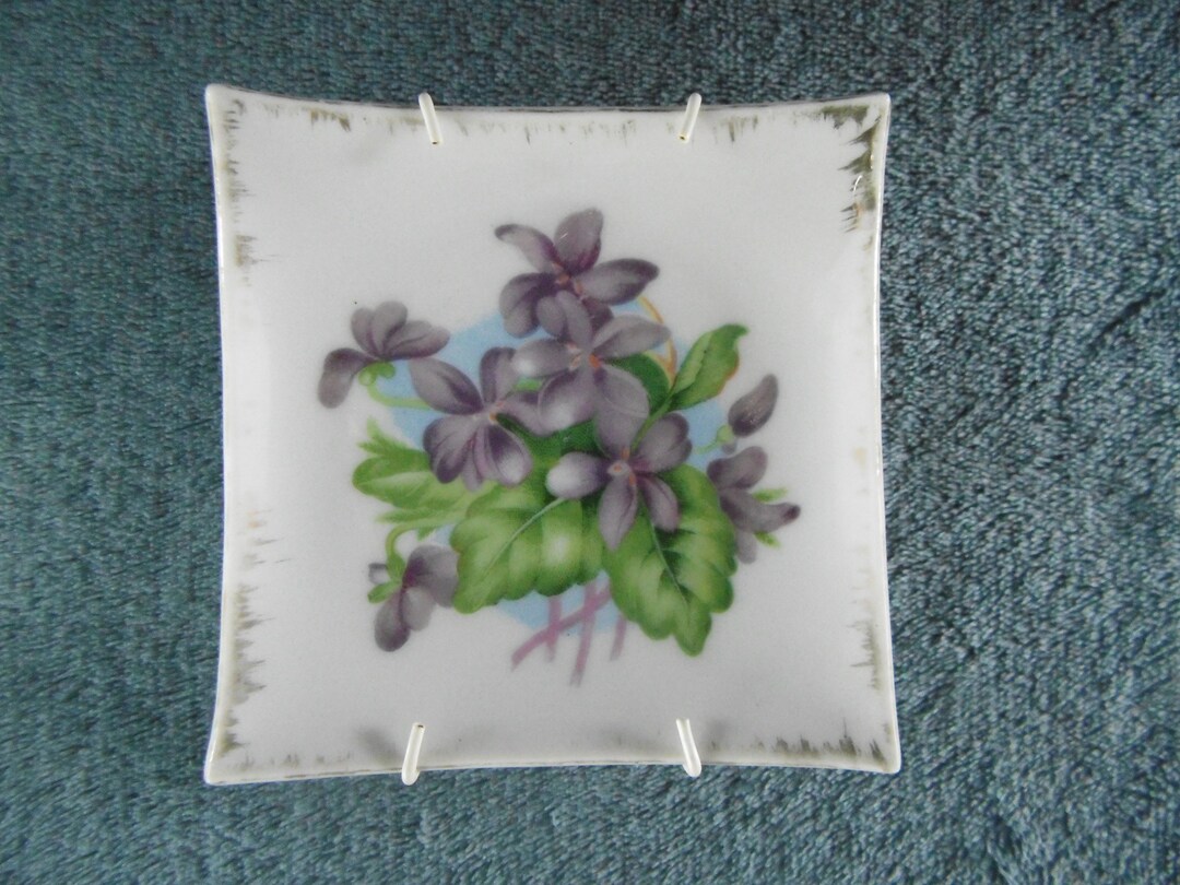 Small Porcelain Flower Wall Plate 1950s - Etsy