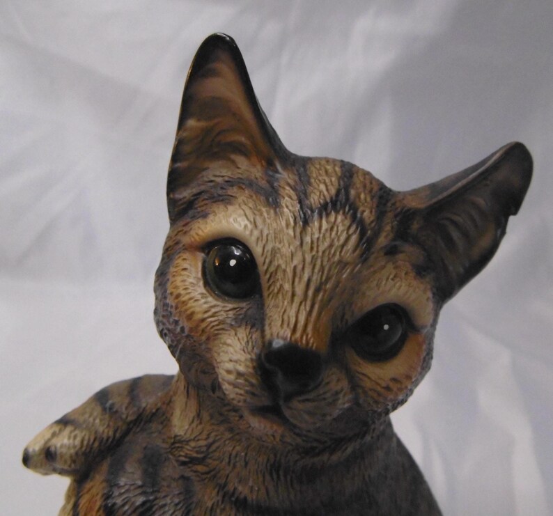 Harvey Knox Kingdom - House of Global Art - Tabby Cats Figurines X 3 ...