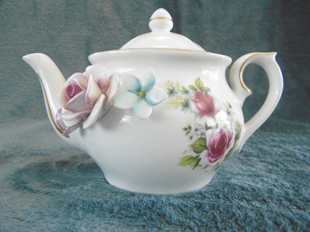 The Rose Garden Teapot Collection, Royale Stratford escapade Teapot ...