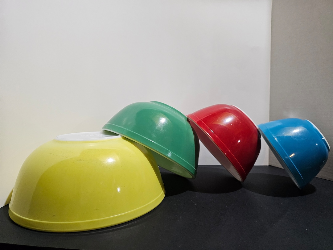 PYREX - Primary Color Mixing Bowls Set - Full Set (4) - Etsy