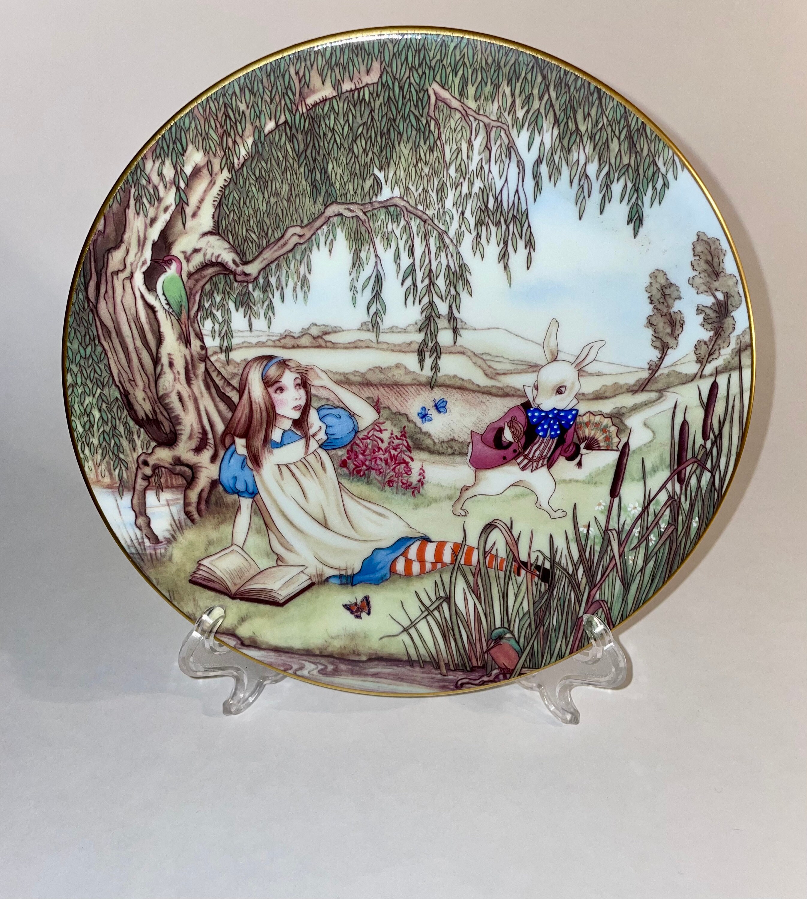 Collectible Alice in Wonderland Plate and Little Golden Book - Etsy