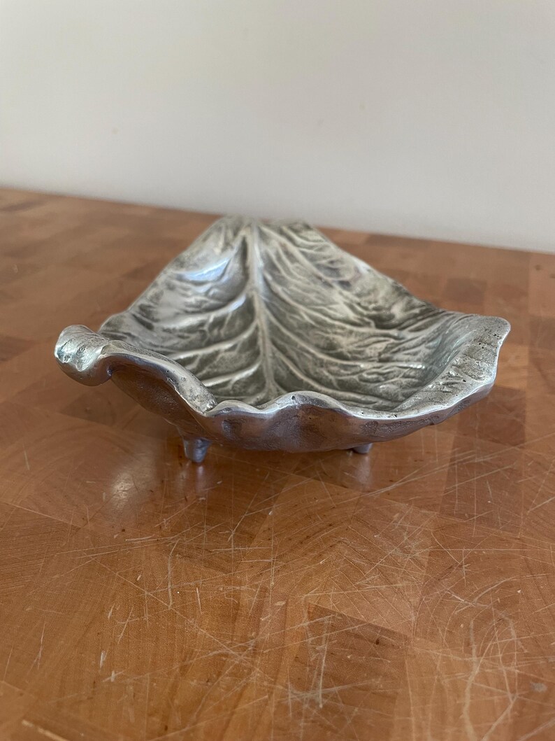 Vintage Cabbage Leaf Footed Bowl - Etsy