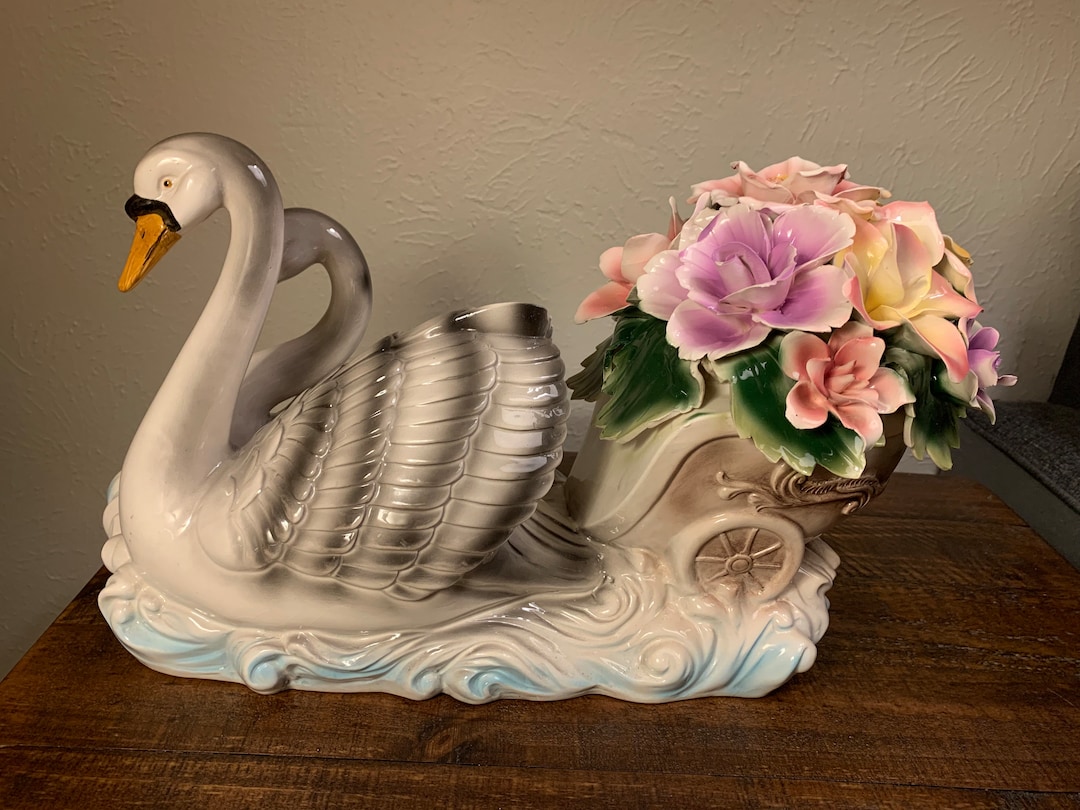 Capodimonte Double Swan With Chariot Floral Centerpiece Exquisite Extra ...
