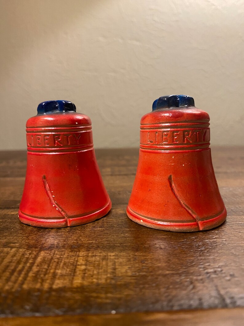 Liberty Bell Vintage Chalk Ware Salt and Pepper Shaker Set USA - Etsy