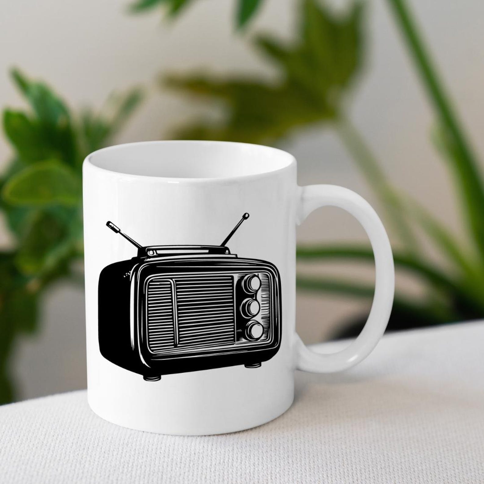 Vintage Radio SVG Bundle, 100 Retro Radio Clipart Designs in PNG SVG ...