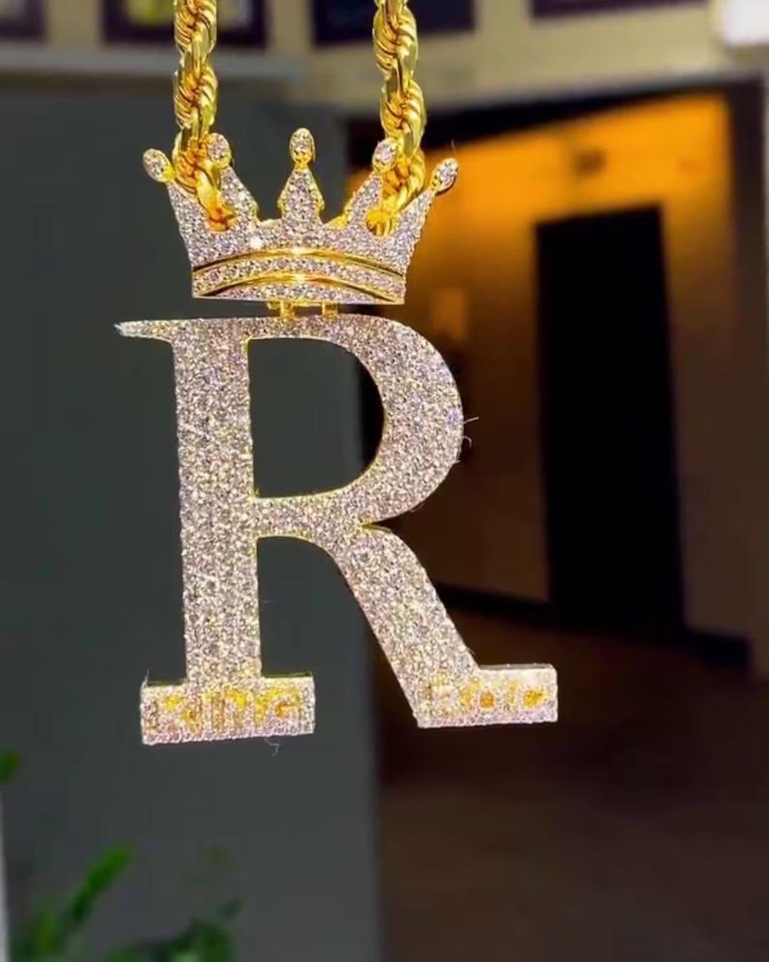 Custom Letter r Crown Pendant, Round Moissanite Diamond, Customized ...