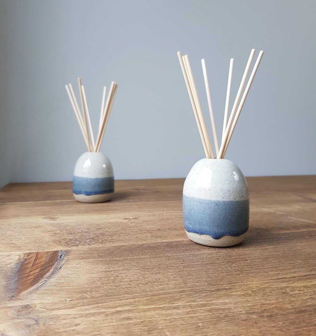 Blue and White Ceramic Diffuser Pot With Reeds, Reed Diffuser Bottle ...