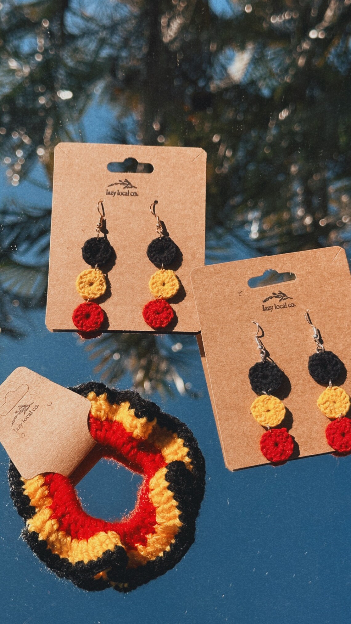 Subtle Drop, Aboriginal Flag Earrings - Etsy