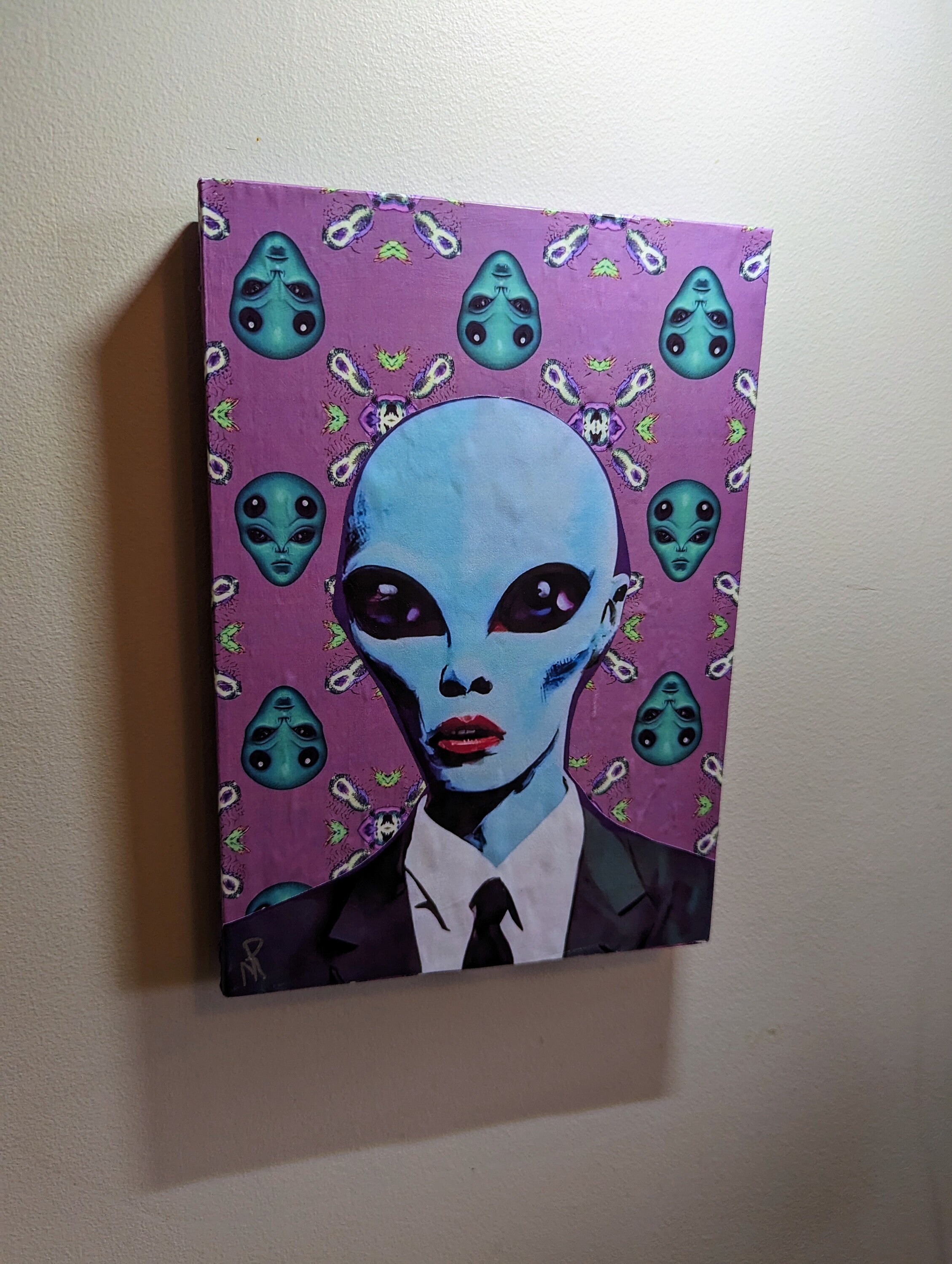 Ship and Tie Alien Collage Alien Artwork Unique Alien - Etsy