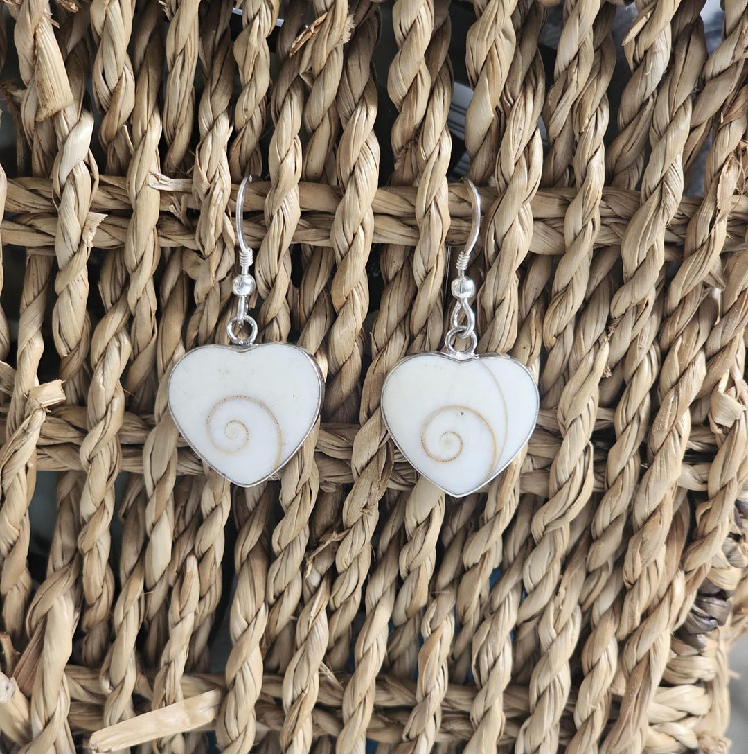 Vintage Heart Shaped Shiva Shell Earrings - Etsy