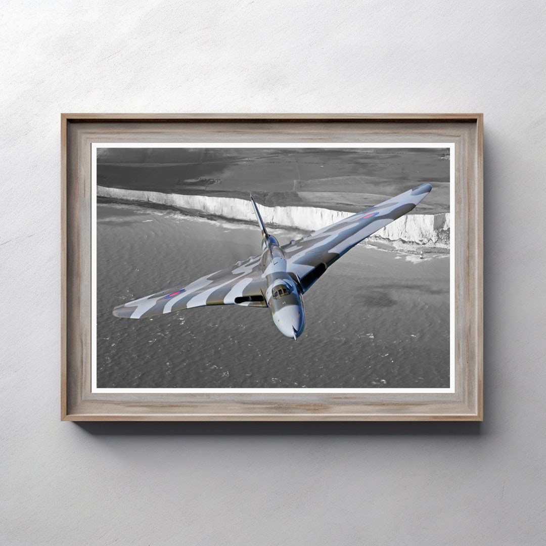 Vulcan Bomber Royal Airforce Military Aircraft FINE ART PRINT - Etsy