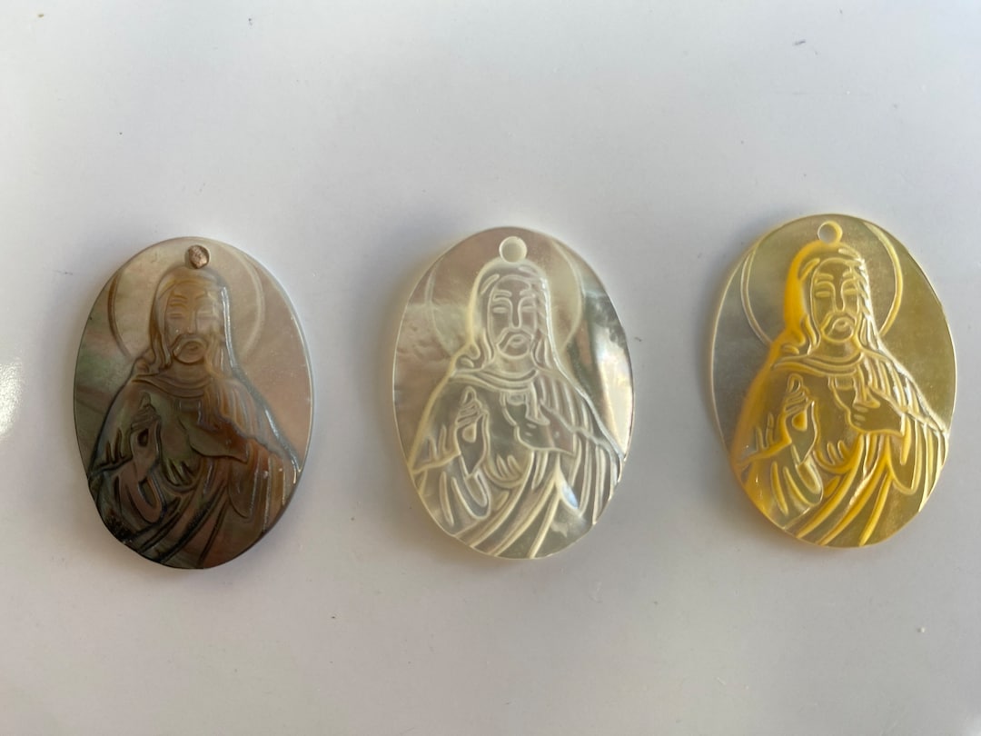 Hand Carving Tahiti MOP Shell Jesus Pendant / Charm, Tahitian Mother of ...