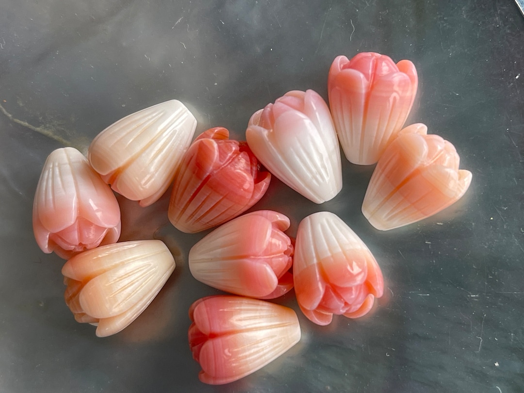 2 Pcs Natural Pink Mother of Pearl Hawaiian Pikake Beads, Hand Carved ...